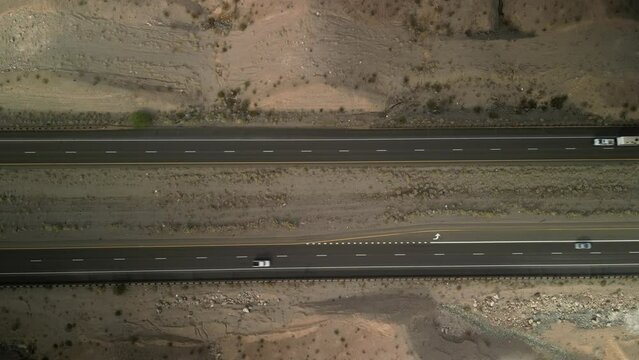 "Divided Highway" Bilder – Durchsuchen 705 Archivfotos, Vektorgrafiken ...