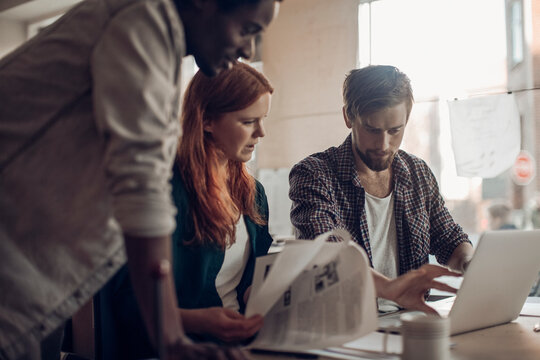 "Group Project" Images – Browse 182 Stock Photos, Vectors, and Video ...