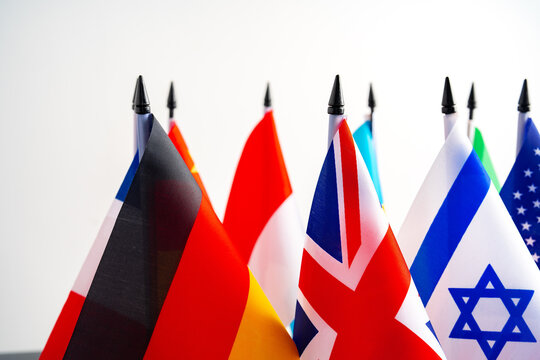 Embassy Flags Bilder – Durchsuchen 30,717 Archivfotos, Vektorgrafiken ...