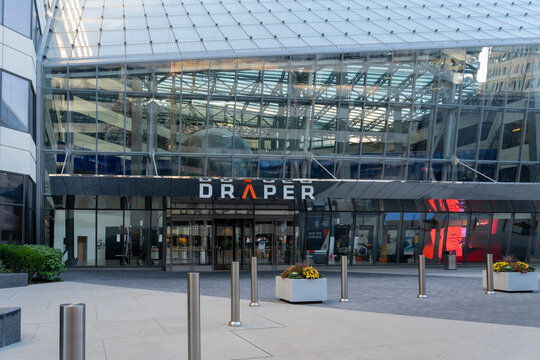 Mit Cambridge Images – Browse 365 Stock Photos, Vectors, and Video ...