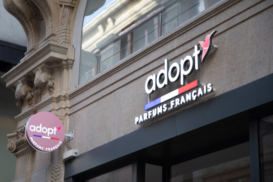 รูปภาพAdopt – เลือกดูภาพถ่ายสต็อก เวกเตอร์ และวิดีโอ704,174 | Adobe Stock