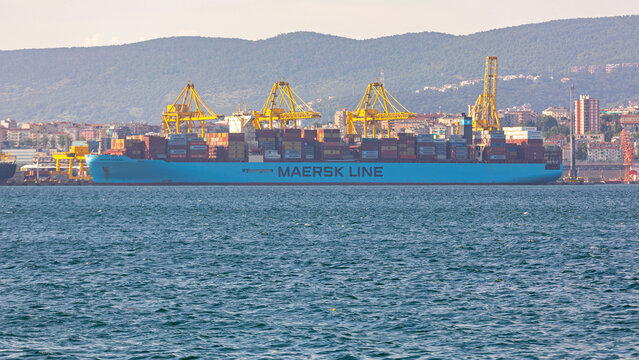 "Maersk Line" Imagens – Procure 426 fotos, vetores e vídeos | Adobe Stock
