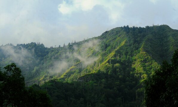 รูปภาพ"Steep – เลือกดูภาพถ่ายสต็อก เวกเตอร์ และวิดีโอ286,797 | Adobe Stock