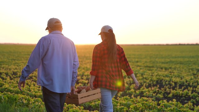 Teamwork Farm Images – Browse 25,480 Stock Photos, Vectors, and Video ...