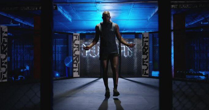 Fighting Cage 이미지 – 찾아보기 8,923 스톡 사진, 벡터 및 비디오 | Adobe Stock