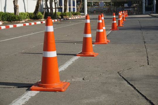 "Highway Cones" Images – Browse 108 Stock Photos, Vectors, and Video ...