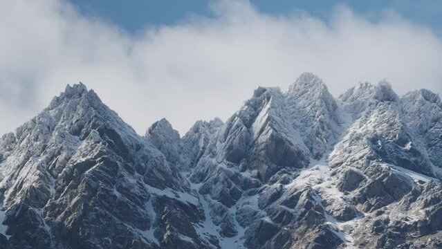 รูปภาพ"Steep – เลือกดูภาพถ่ายสต็อก เวกเตอร์ และวิดีโอ286,797 | Adobe Stock