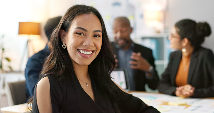 Employee Smile Images – Browse 1,449,307 Stock Photos, Vectors, and ...
