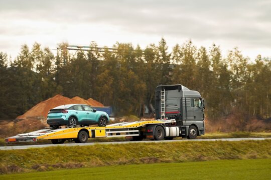 "Breakdown Car" Images – Browse 325 Stock Photos, Vectors, and Video ...