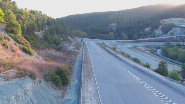 Sparse Traffic Bilder Durchsuchen 24 Archivfotos Vektorgrafiken Und Videos Adobe Stock