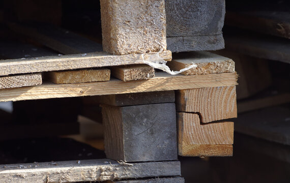 Broken Pallets Images – Browse 2,183 Stock Photos, Vectors, and Video ...