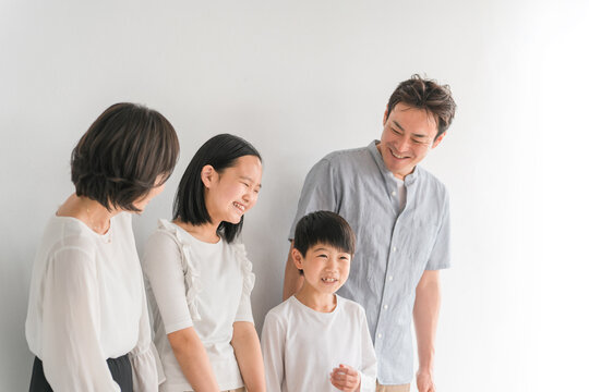 "Nuclear Family" Images – Browse 5,815 Stock Photos, Vectors, and Video ...