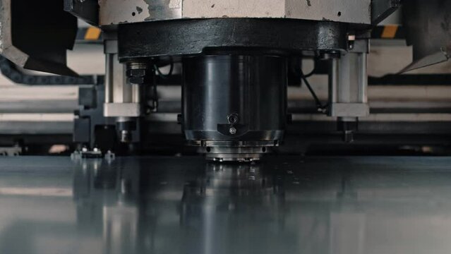 "Punching Machine" 影像 – 瀏覽 632 個素材庫相片、向量圖和影片 | Adobe Stock