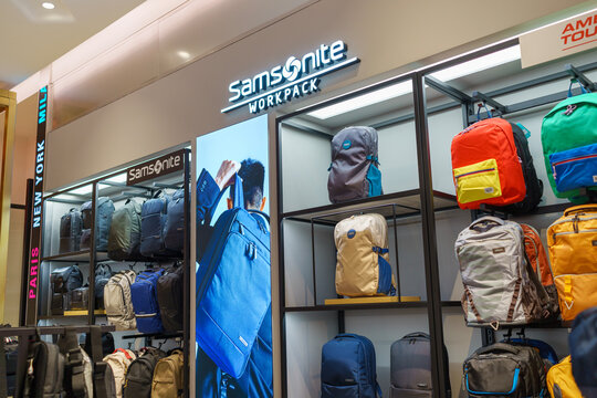 Samsonite Images – Browse 262 Stock Photos, Vectors, and Video | Adobe ...