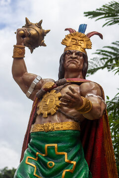 Manco Capac Statue
