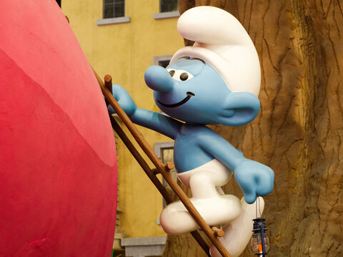 The Smurfs Wallpaper Clumsy