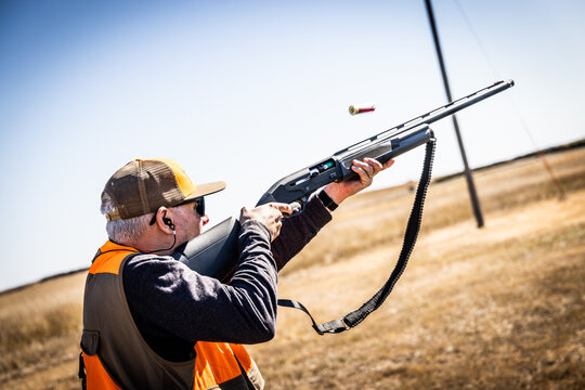 Imágenes de "Trap Shooting": descubre bancos de fotos, ilustraciones, vectores y vídeos de 3,886 ...