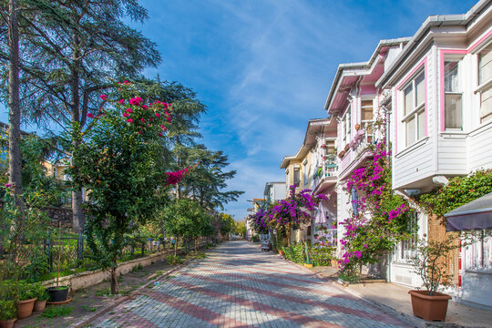 รูปภาพBuyukada – เลือกดูภาพถ่ายสต็อก เวกเตอร์ และวิดีโอ1,892 | Adobe Stock