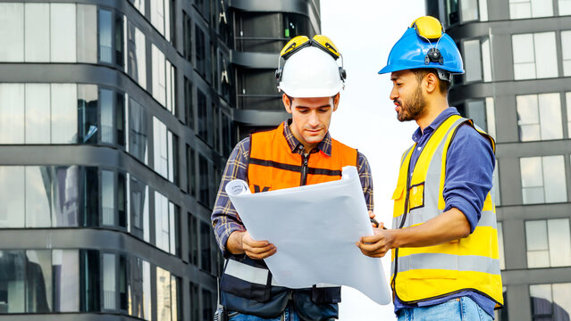 "Civil Engineers" Images – Browse 2,695 Stock Photos, Vectors, and ...