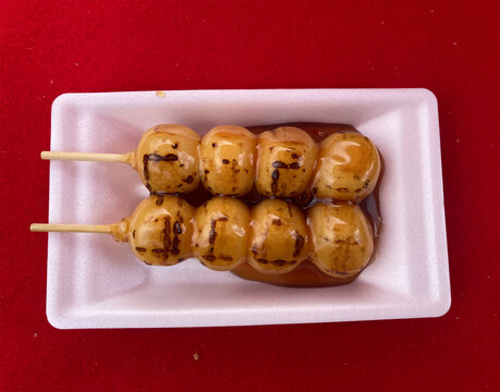 赤い布 Images – Browse 572 Stock Photos, Vectors, and Video | Adobe Stock