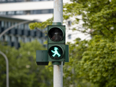 "Traffic Light Man" Images – Browse 14 Stock Photos, Vectors, and Video ...