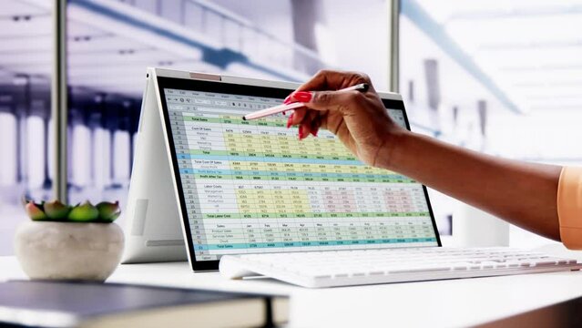 Woman Spreadsheet Images – Browse 7,726 Stock Photos, Vectors, and ...