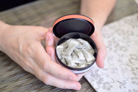 "Swedish Snus"-Bilder: Stock-Fotos & -Videos. | Adobe Stock