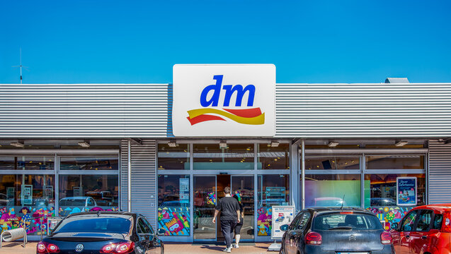 "Dm Logo" Imagens – Procure 2,112 fotos, vetores e vídeos | Adobe Stock