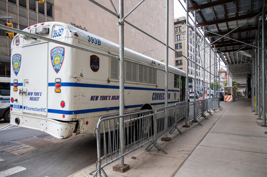 "Prison Bus" Imagens – Procure 476 fotos, vetores e vídeos | Adobe Stock