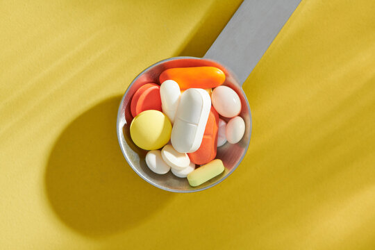 รูปภาพ"Drug – เลือกดูภาพถ่ายสต็อก เวกเตอร์ และวิดีโอ13,684,268 | Adobe ...