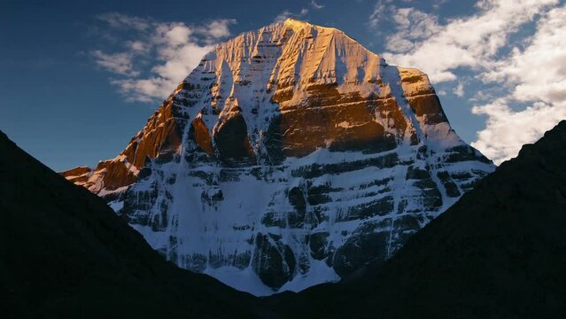 "Mount Kailash" Images – Browse 585 Stock Photos, Vectors, and Video ...