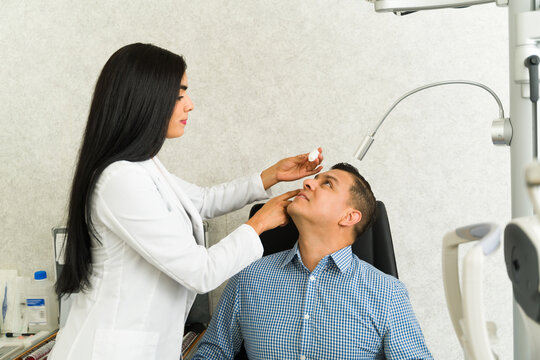 "Dispensing Optician" Images – Browse 96,571 Stock Photos, Vectors, and ...