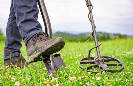 "Metal Detector" Images – Browse 16,772 Stock Photos, Vectors, and ...