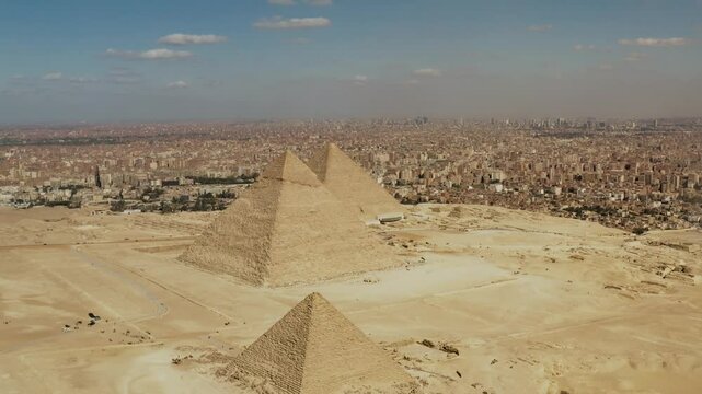 "Pyramids Of Giza" Images – Browse 18,765 Stock Photos, Vectors, and ...