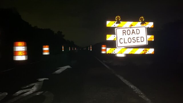 "Road Closed Sign" Images – Browse 714 Stock Photos, Vectors, and Video ...