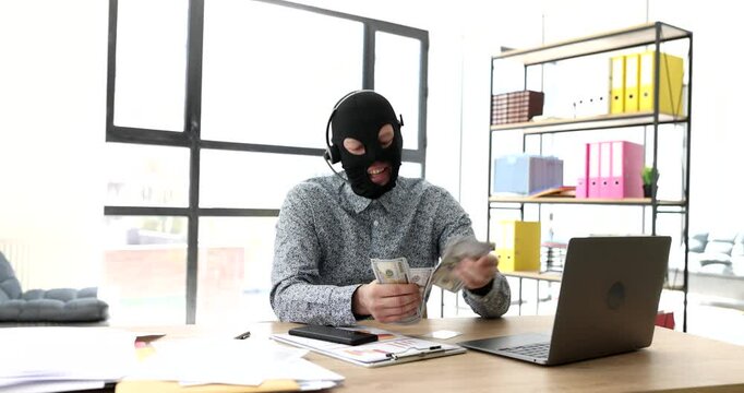 Scammer Images – Browse 36,158 Stock Photos, Vectors, and Video | Adobe ...