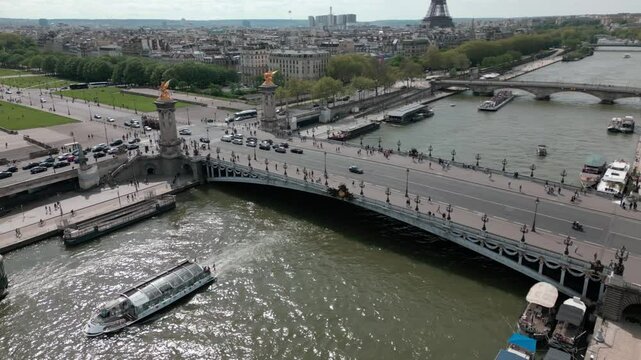 "Pont Alexandre Iii" - Images et vidéos libres de droits | Adobe Stock
