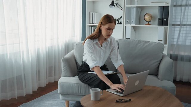 Psychiatrist On Computer Images – Browse 7,526 Stock Photos, Vectors ...