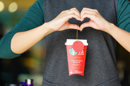 Starbucks Design Mockup Images – Browse 85 Stock Photos, Vectors, and ...