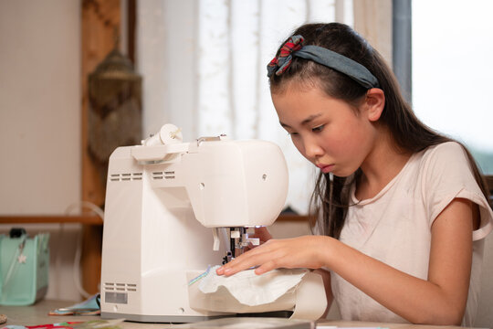 「Darn」の写真素材 | 8,950件の無料イラスト画像 | Adobe Stock