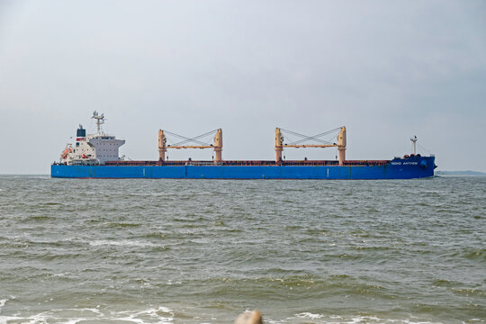 รูปภาพBulker – เลือกดูภาพถ่ายสต็อก เวกเตอร์ และวิดีโอ19,909 | Adobe Stock