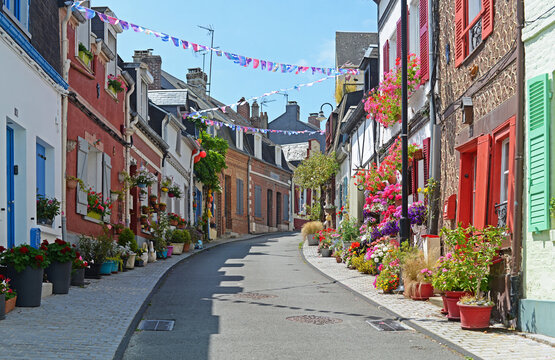 Valery」の写真素材 | 973件の無料イラスト画像 | Adobe Stock