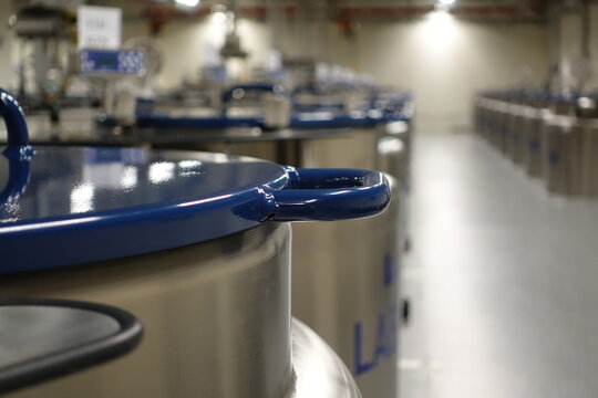 "Liquid Nitrogen" Images – Browse 4,573 Stock Photos, Vectors, and ...