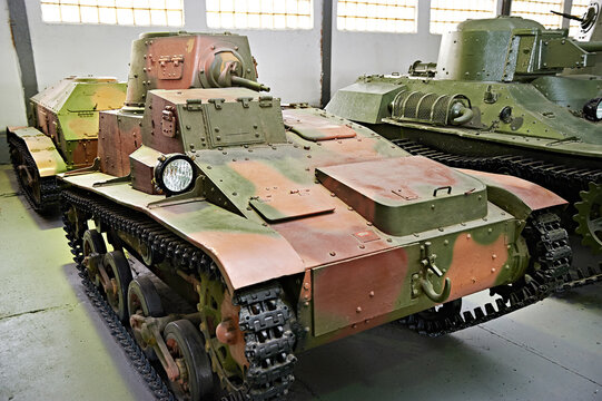 รูปภาพTankette – เลือกดูภาพถ่ายสต็อก เวกเตอร์ และวิดีโอ728 | Adobe Stock