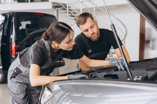 Auto Service Team Images – Browse 36,454 Stock Photos, Vectors, and ...