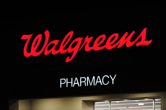 Pharmacy Storefront Images – Browse 2,697 Stock Photos, Vectors, and ...