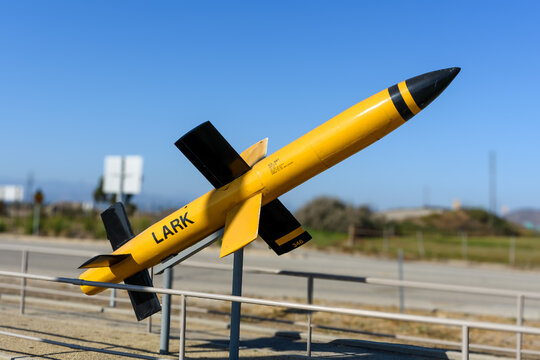 "Military Weapons" Images – Browse 15,480 Stock Photos, Vectors, and ...