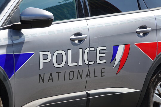 "Police Nationale" Images – Browse 317 Stock Photos, Vectors, and Video ...