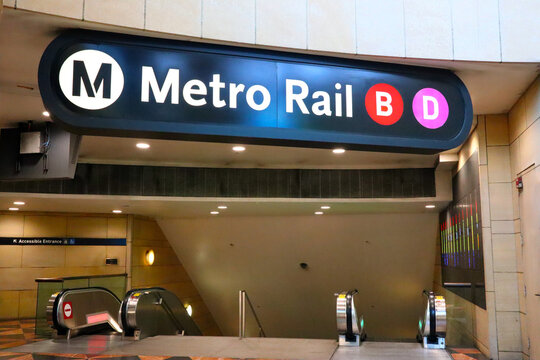 รูปภาพRedline – เลือกดูภาพถ่ายสต็อก เวกเตอร์ และวิดีโอ76,418 | Adobe Stock