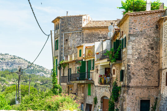 Spanische」の写真素材 | 7,283件の無料イラスト画像 | Adobe Stock